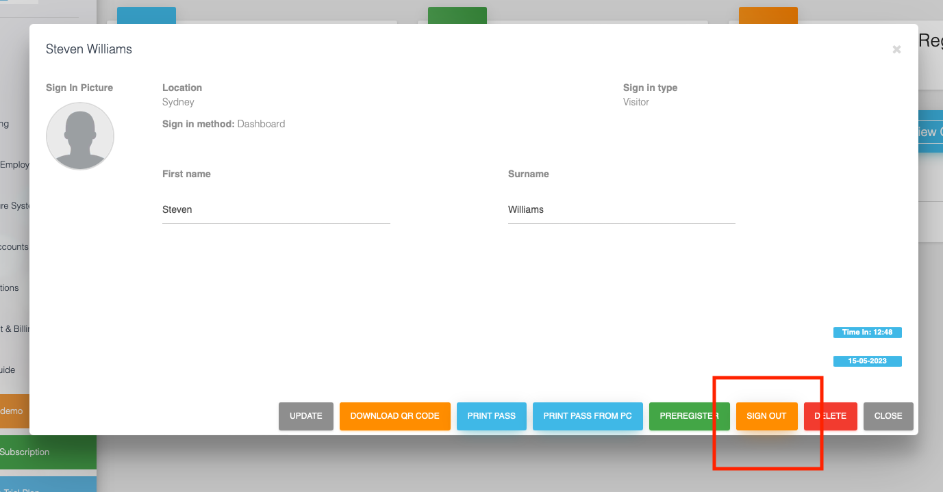 Sign out visitors from the dashboard - VisitUs Reception